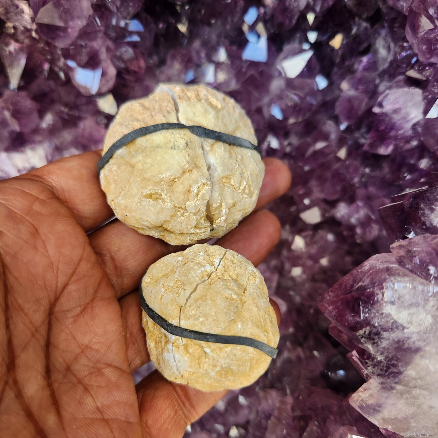 Thunder Geodes – Buy Online Thunder Geodes in Bulk, Wholesale Thunder ...