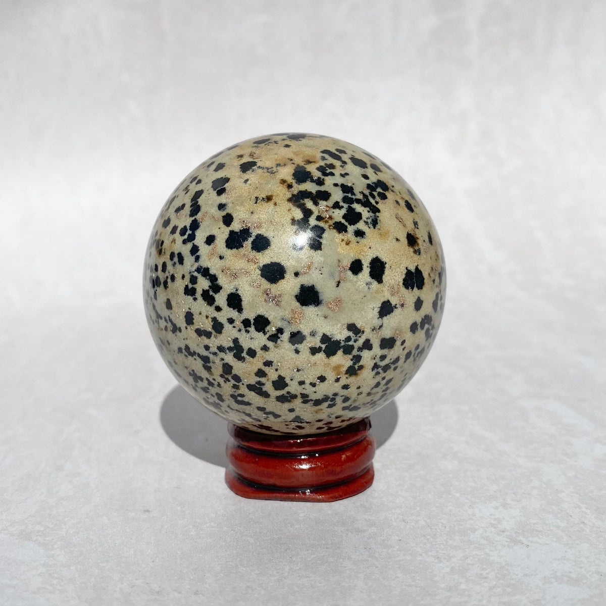 Dalmation Jasper Sphere DAL02 — Aus Crystals